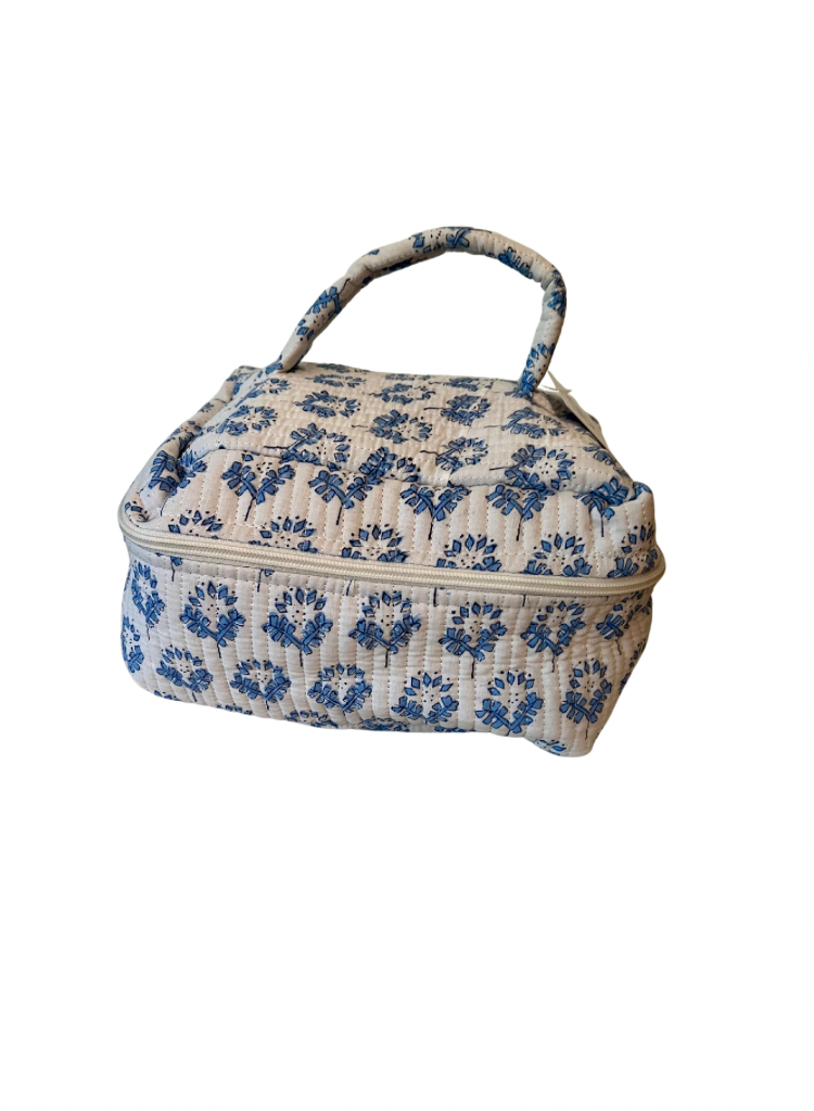 Floral Block Print Quilted Cosmetic Train Case in Blue Daisy – Miss Madigan